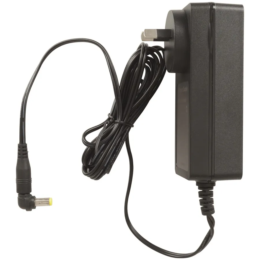 12VDC 5A 65W Switchmode Mains Adaptor with 7 Changeable Plugs | Jaycar ...
